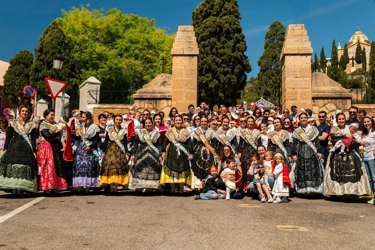 GALERIA | La Festa del Rotllo reuneix milers de persones per a celebrar ...